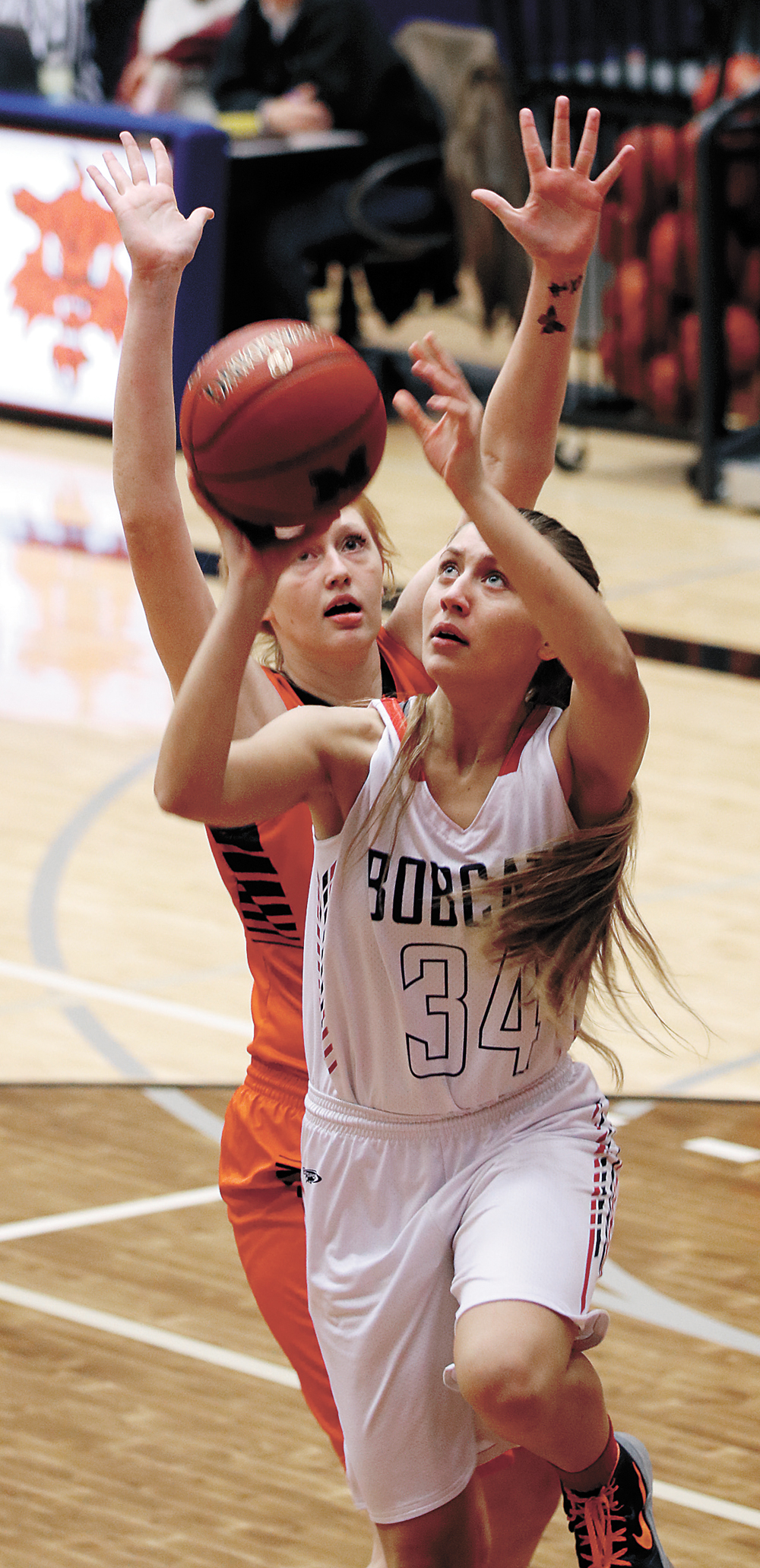 No. 8 Little Cyclones swat Bobcats | News, Sports, Jobs - Times Republican